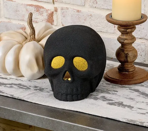MARTHA STEWART As Is 7' Illuminated Tabletop Skull W/remote - One-color