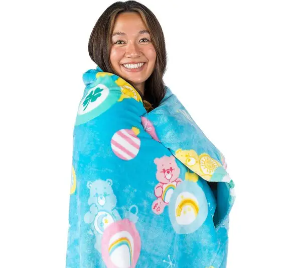 LUG Care Bears X 79' X 60' Cuddle Throw