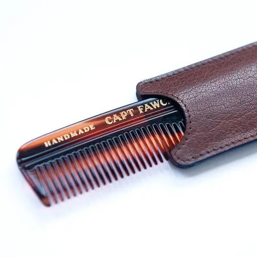 CAPTAIN FAWCETT Pocket Hair With Leather Sleeve - Comb