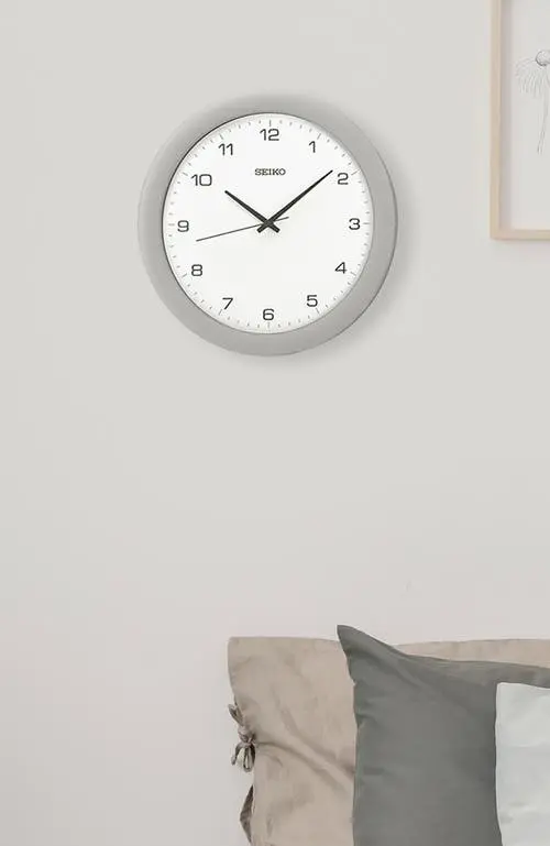 SEIKO Metallic Wall Clock