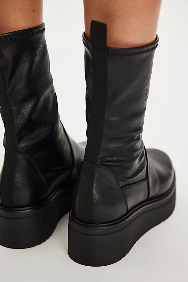 VAGABOND SHOEMAKERS Tara Platform Boots