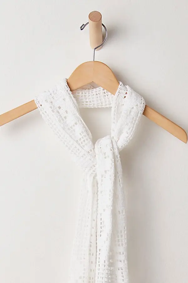 Free People Kettel Crochet Roses Scarf - Ivory