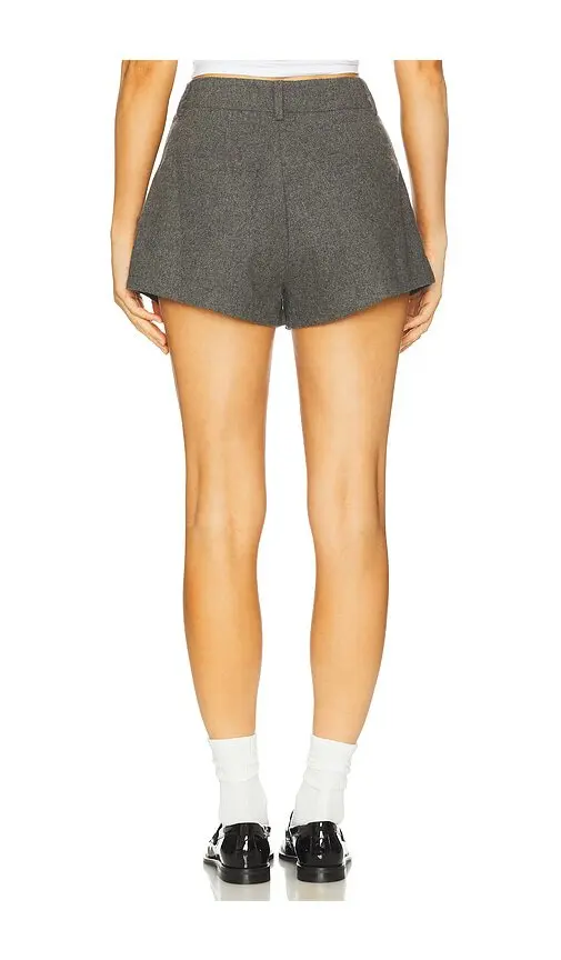 OSIS STUDIO Halle Short