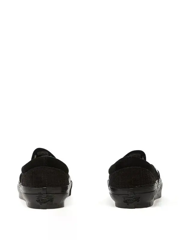 VANS Lx Classic Slip-on Sneakers - Black