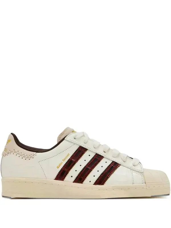 Adidas Superstar Sneakers