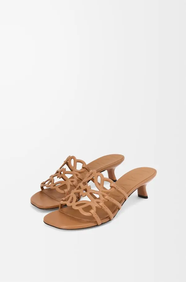 Loewe Petal Anagram Slide - Camel