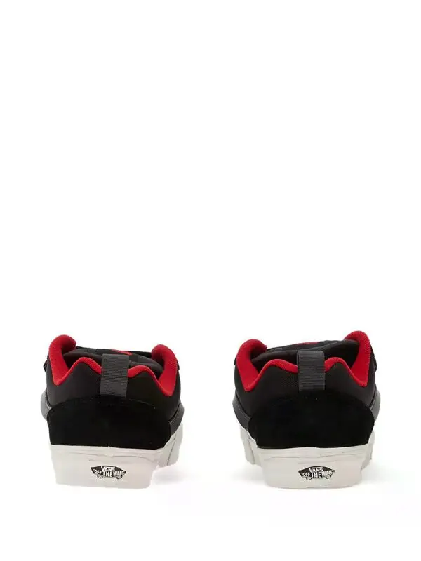 VANS Knu Skool Low-top Sneakers - Black