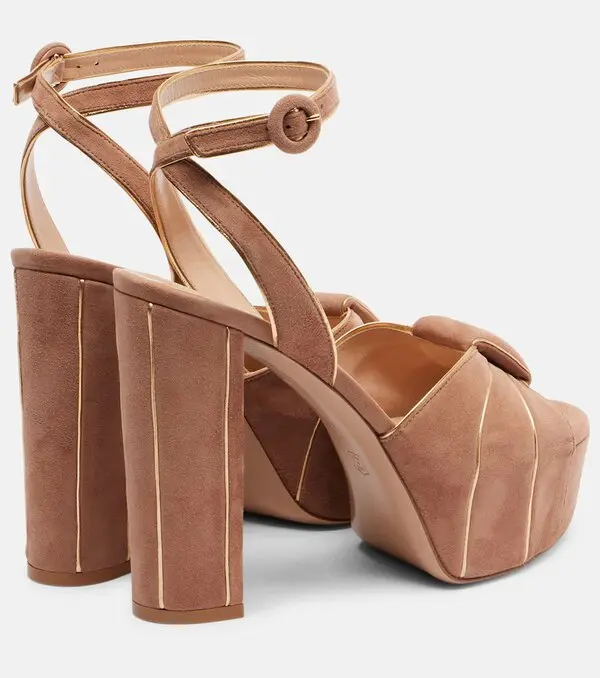 GIANVITO ROSSI Sandals - Beige