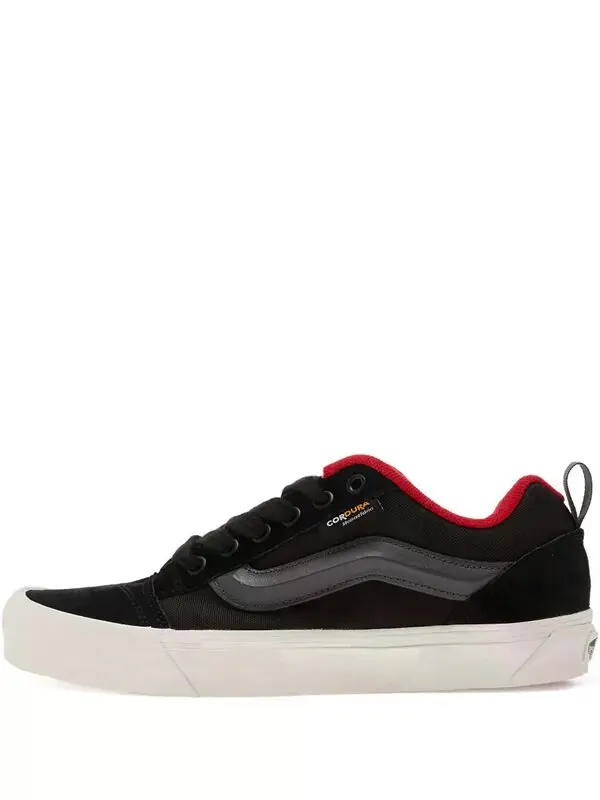 VANS Knu Skool Low-top Sneakers - Black