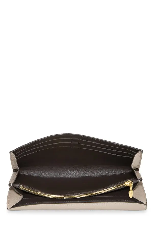 LOUIS VUITTON Taurillon Capucines Wallet