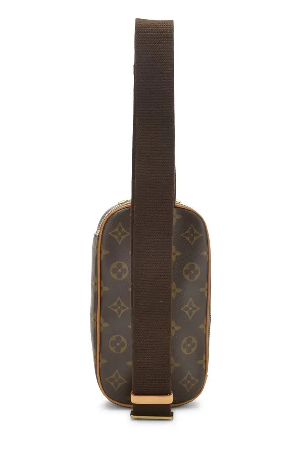 LOUIS VUITTON Monogram Pochette Gange
