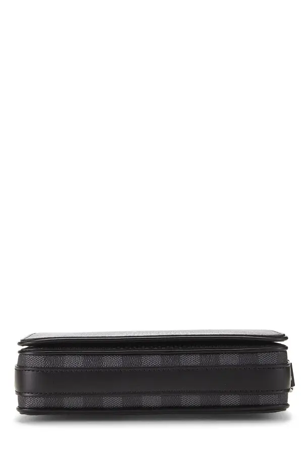 LOUIS VUITTON Damier Graphite 3d Studio Messenger