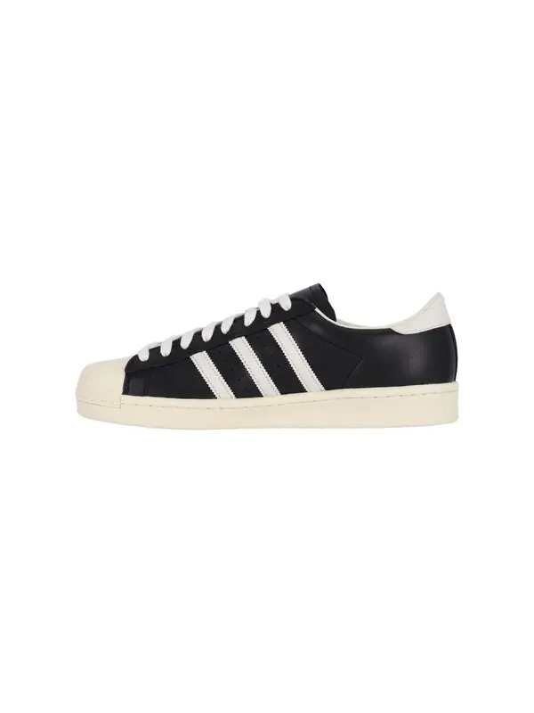 Adidas Superstar Sneakers