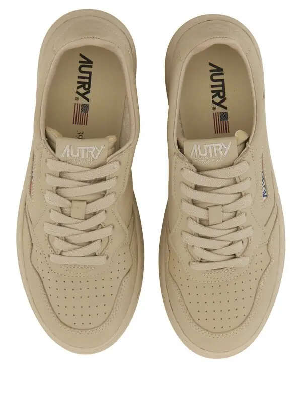 AUTRY Medalist Low Top Sneakers