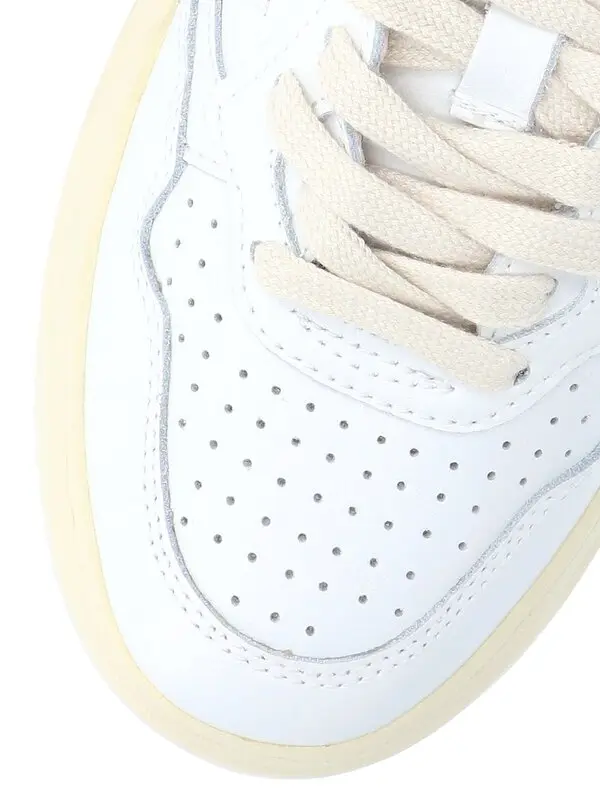AUTRY Medalist Low Sneakers