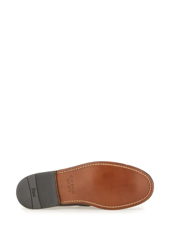 G.H. BASS & CO. Larkin Moccasin