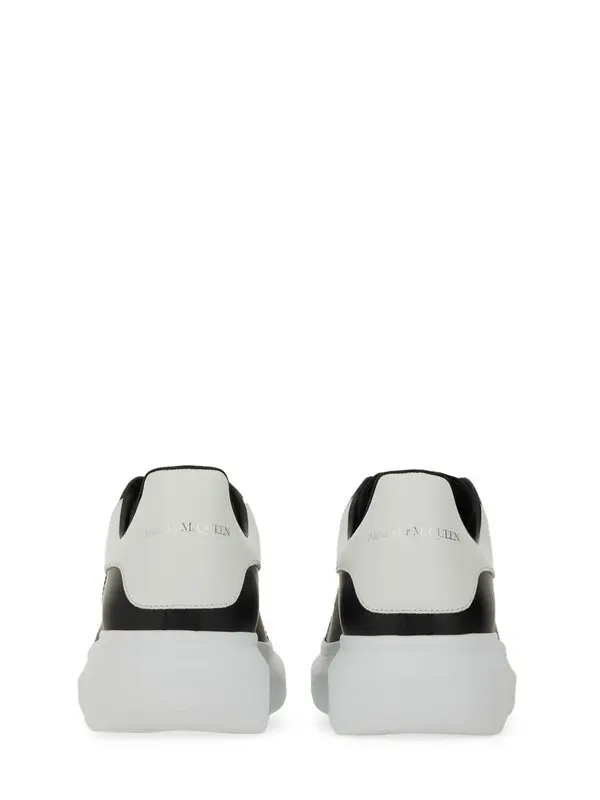 Alexander McQueen Oversized Sneakers - Black