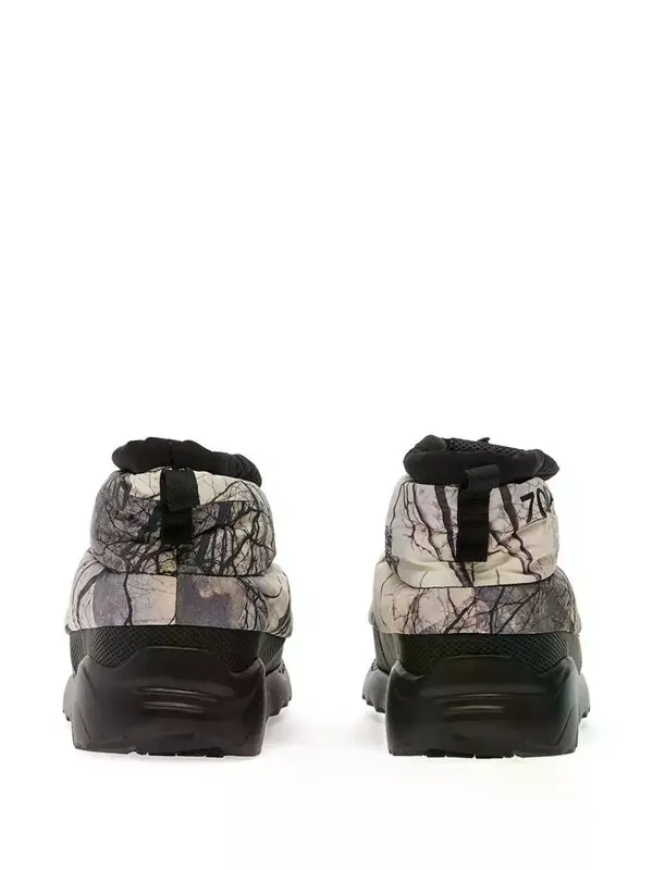 The North Face Nuptse Traction Chukka Boots