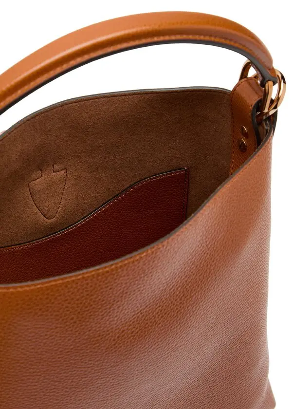 TOD'S T-plaque Grained Leather Top Handle Bag - Tan