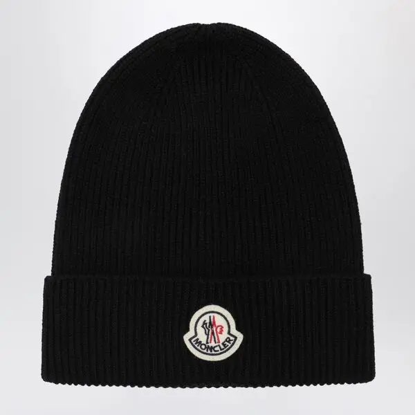 Moncler Wool Beanie With Logo - Black