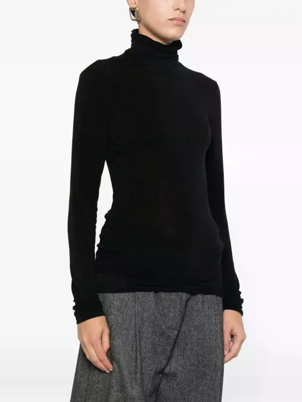 SOLOTRE Roll-neck Top