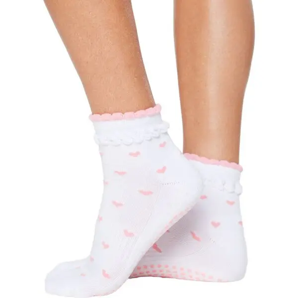 SOULS. Ruffle Hearts Ankle Grip Socks - White