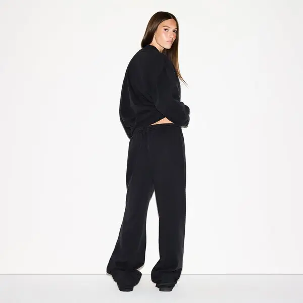 SKIMS Boyfriend Fleece Oversized V Neck Pullover - Washed Onyx