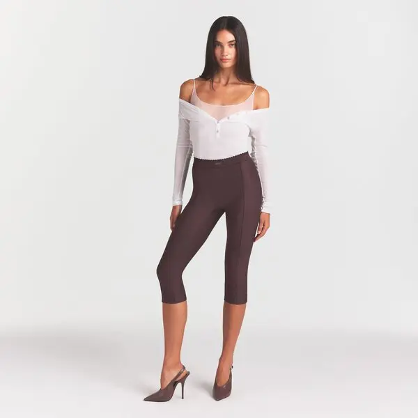 SKIMS High Waisted Capri - Raisin