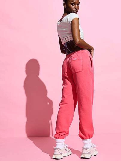 Victoria's Secret Angel Essentials Iconic Fleece Relaxed Jogger Sweatpant - Pink