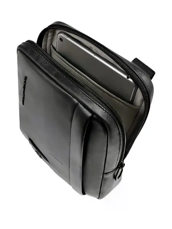 PIQUADRO Zip Crossbody Bag