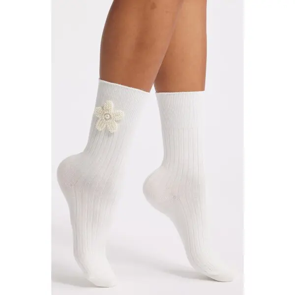 HIGH HEEL JUNGLE Imitation Pearl Flower Socks - White