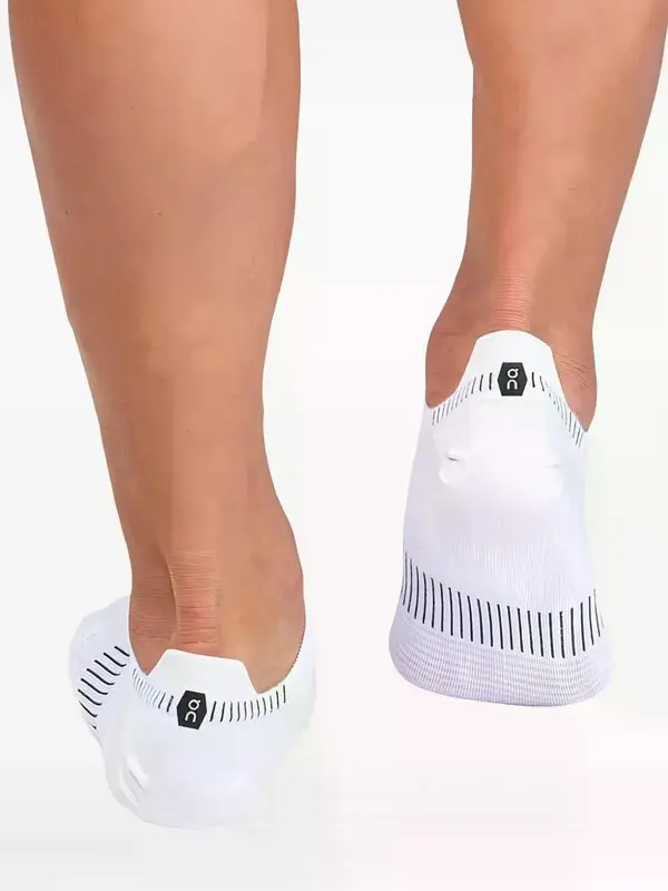 On Ultralight Low Stripe Socks - White