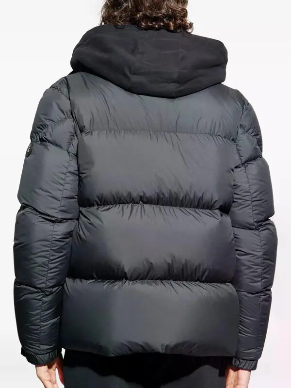 Moncler Quilted Down Jacket With High Neck - Black