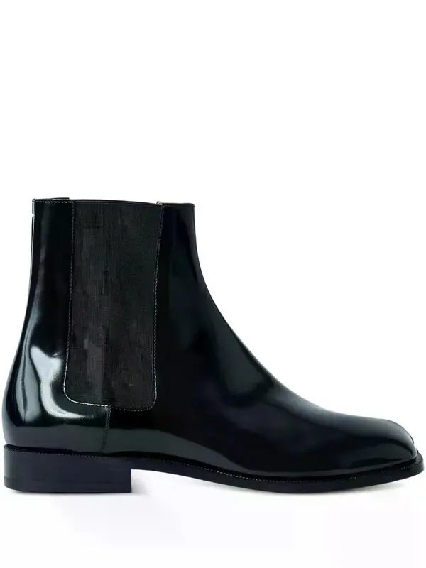 MAISON MARGIELA Tabi Chelsea Boots