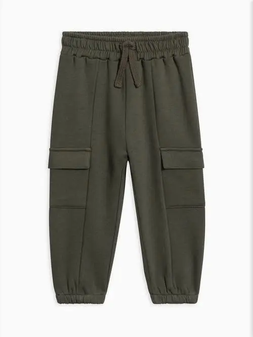 KENDI Dallis Fleece Cargo Sweatpants - Pine