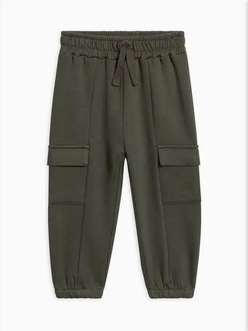 KENDI Dallis Fleece Cargo Sweatpants - Pine