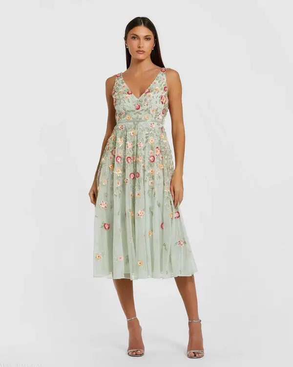 mac duggal green embellished mesh sleeveless scoop neck midi dress - V-Neck Floral Beaded A-line Model is wearing a