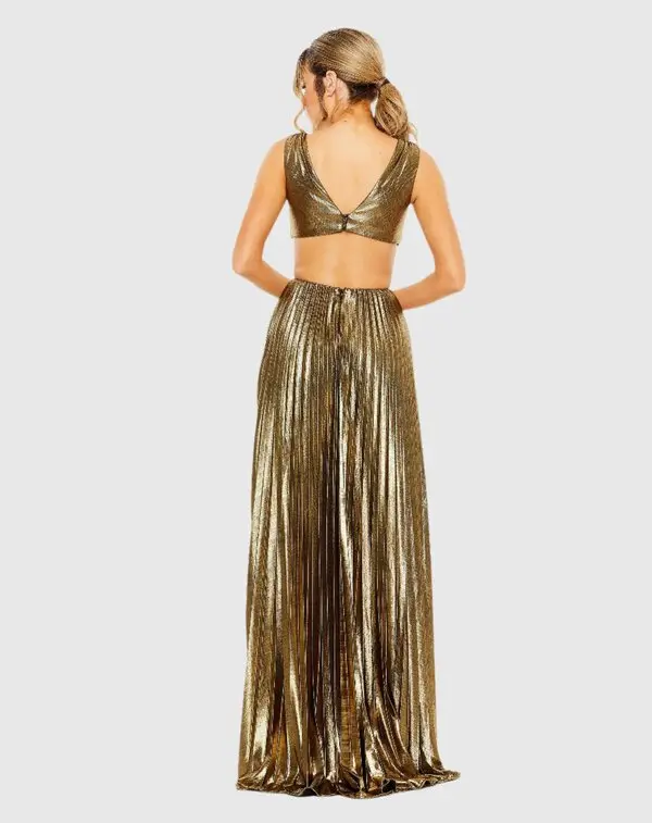 Mac Duggal Pleated Metallic Gown