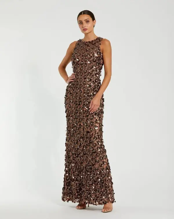 MAC DUGGAL COLLECTION Sequin Embellished Sleeveless Gown With Beaded Fringe