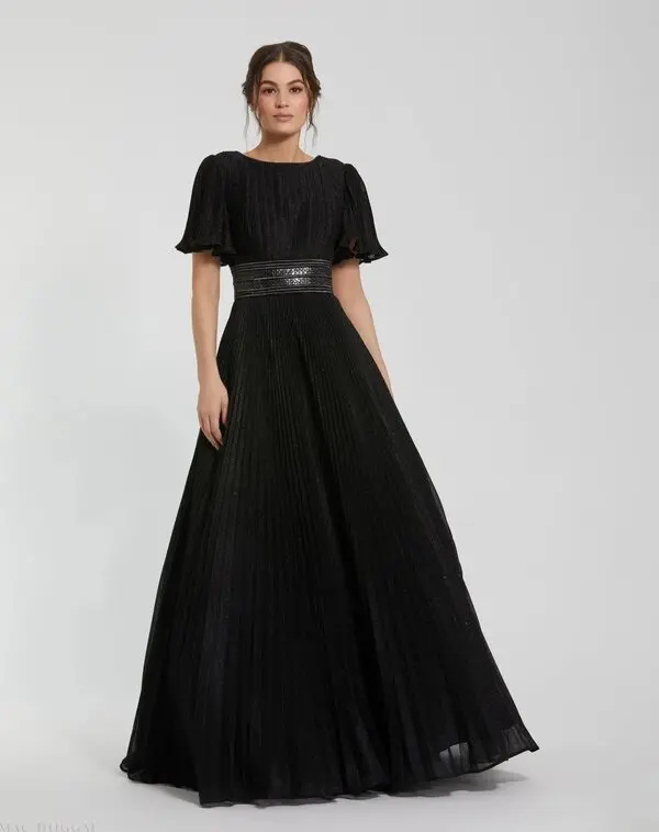 ieena for mac duggal black dress Ieena for Mac Duggal V-Neck Ball Gown Black Crepe Size 0  Celebrity Owned