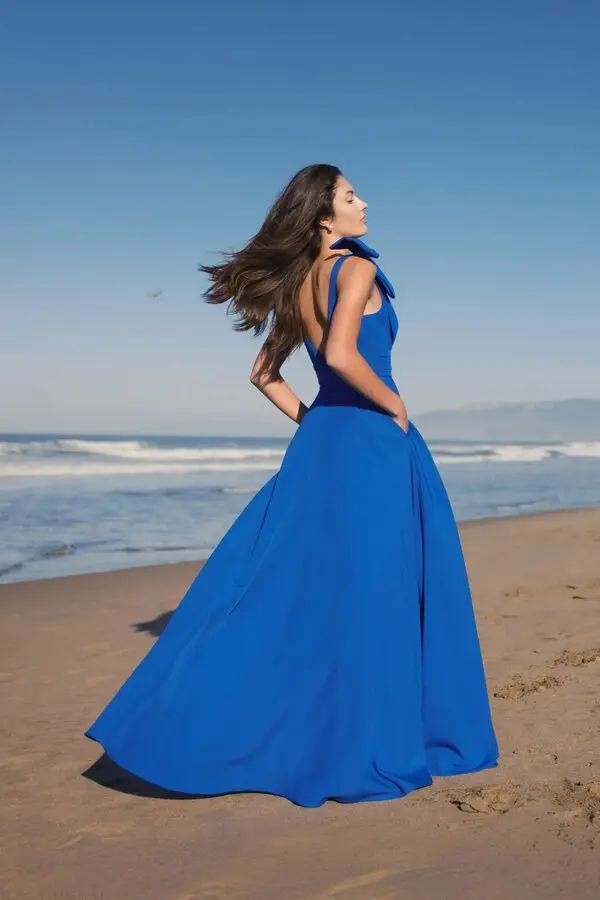 Mac Duggal Sleeveless Plunge Neck Ball Gown With Bow - Blue