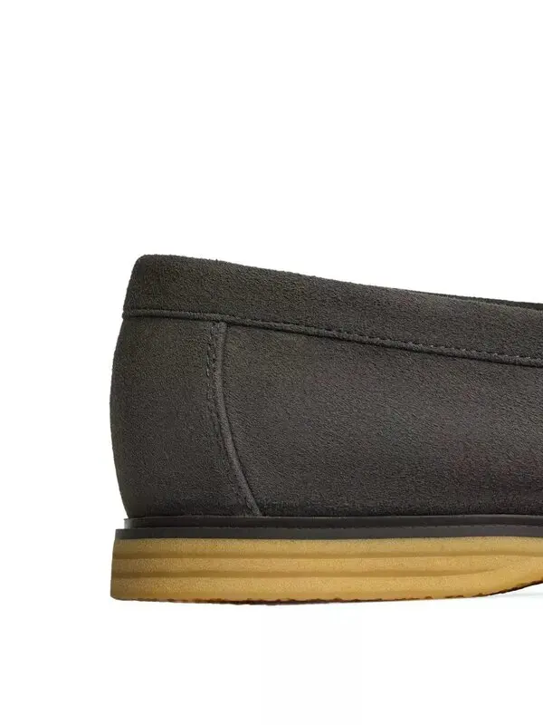 12 STOREEZ Suede Loafers