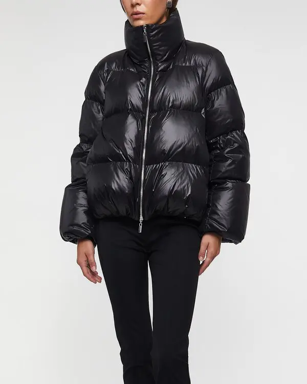WAKAKUU Storm Puffer Jacket - Black