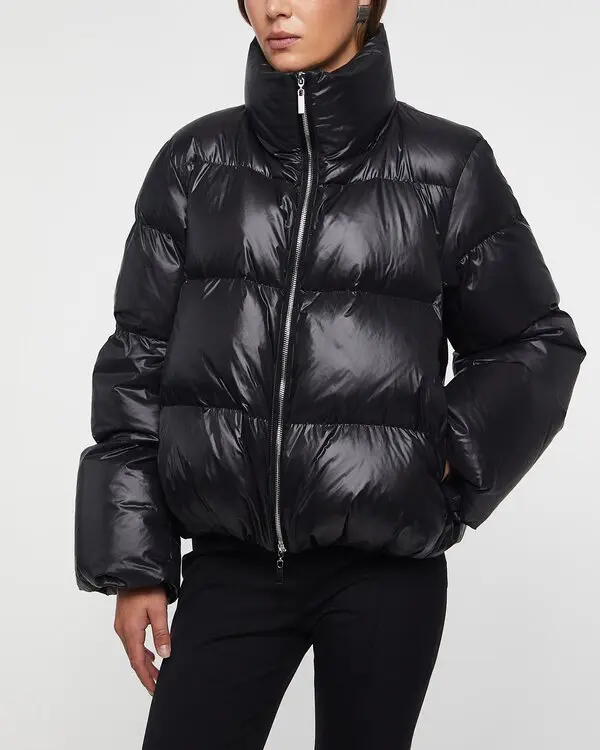 WAKAKUU Storm Puffer Jacket - Black