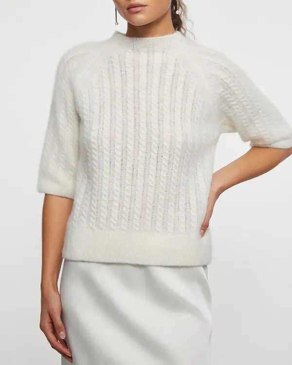 WAKAKUU Odense Cable Knit Sweater