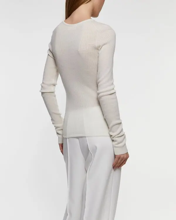 WAKAKUU Maeve Merino Sweater