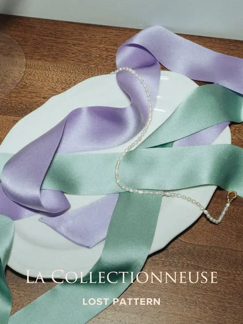 LOST PATTERN La Collectionneuse" Silk Ribbon Scarf - Sage
