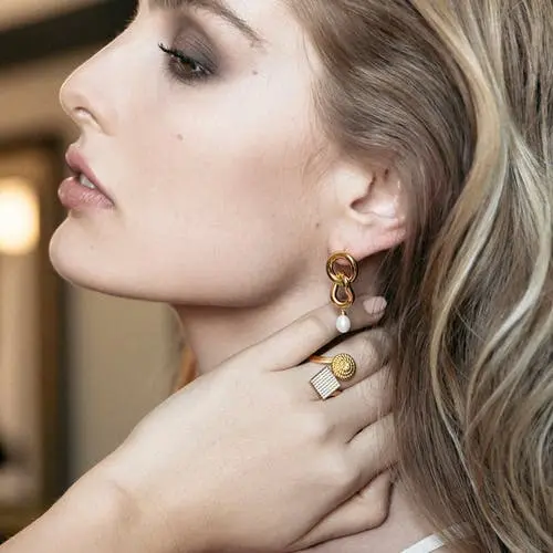 ZARUX Hoop And Pearl Earrings