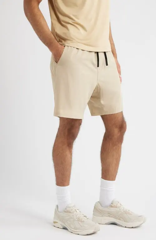 SANTO STUDIO Tempo Tech Shorts - Tan