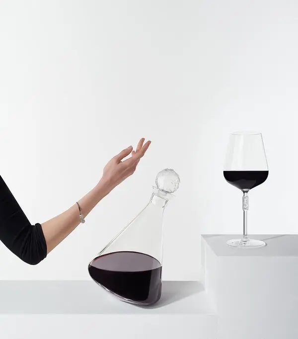 Lalique Crystal Merlot Wine Glass - Clear